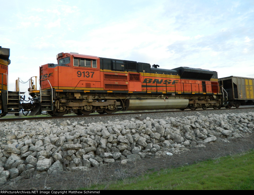 BNSF 9137